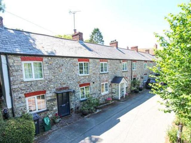 Venlake, Uplyme, 2 Bedroom Terraced