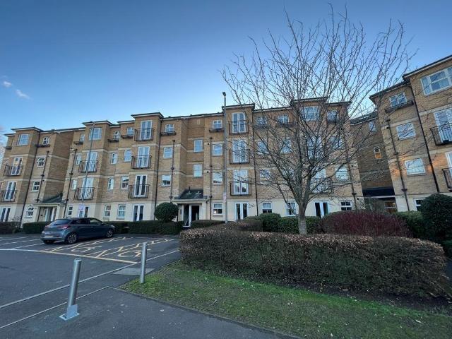 Venneit Close, Oxford 3 bed apartment to rent £2,400 pcm £554 pw