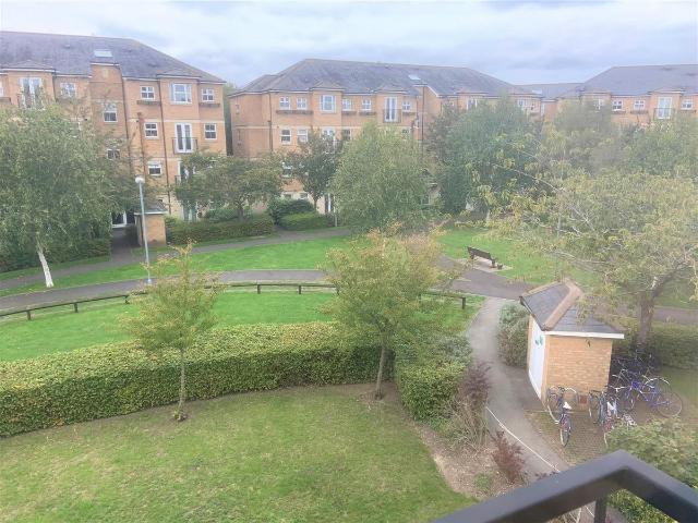 Venneit Close, Oxford OX1, 3 bed flat to rent, £2,400 pcm | PrimeLocation