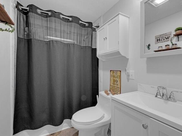 Vecchia St Apt D, Webster, Condo For Sale