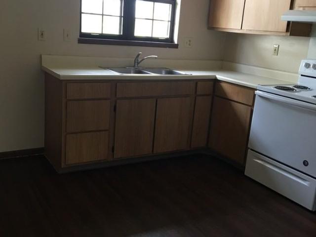 Veedersburg Manor 2 Bedroom Apartment for Rent at 414 W Harrison St, Veedersburg, IN 47987