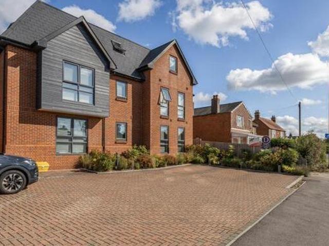 Vela House, Francis Close, 1 Bedroom Flat