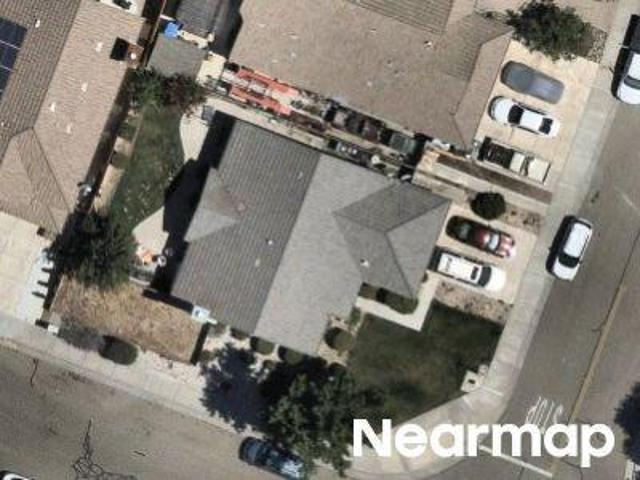 Velasquez Ln