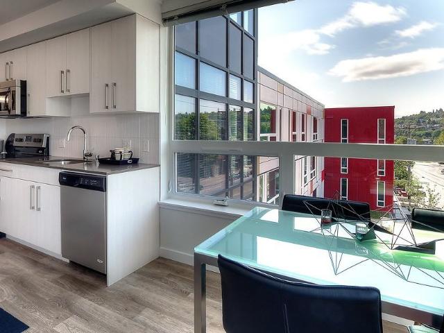 Velo and Ray 1 Bedroom Apartment for Rent at 3636 Stone Way N, Seattle, WA 98103 Wallingford