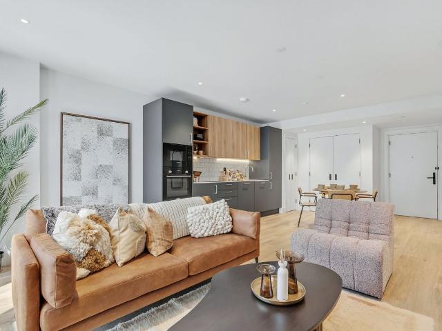 Vertus, Charter Street, Canary Wharf E22, 1 bed flat to rent, £2,998 pcm | PrimeLocation