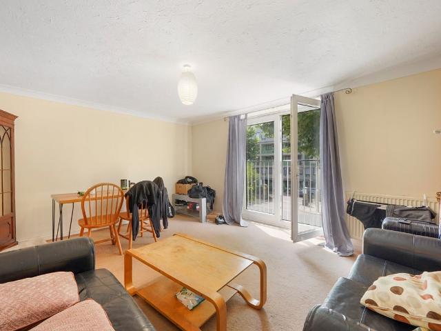 Verwood Lodge, Manchester Road, London E14, 2 bed flat to rent, £1,900 pcm | PrimeLocation