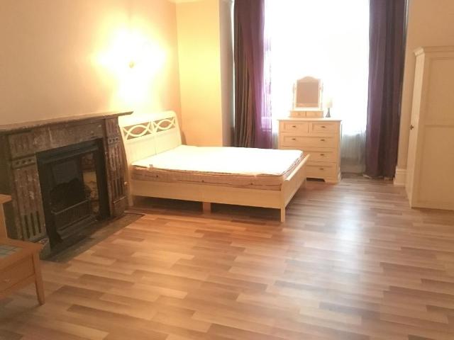 Very Near Gordon Road Area, Ealing W5, Studio to rent, £1,375 pcm | PrimeLocation