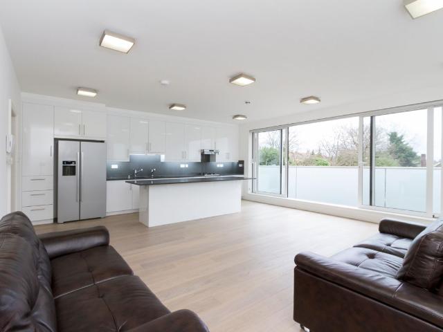 Very Near The Common Green Area, Ealing W5, 3 bed flat to rent, £4,900 pcm | PrimeLocation