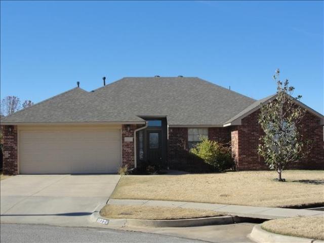 Very nice 4 bedroom 2 bath home very close OU