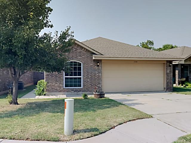 Very Nice and Spacious 3 Bedroom 2 Bath Home in Mustang Schools