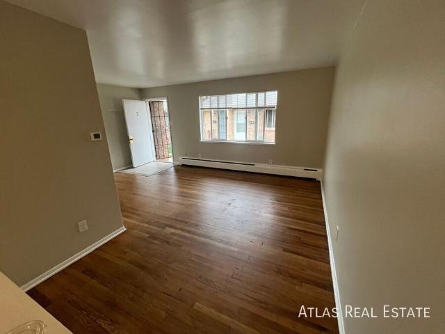 $500 OFF MOVE IN!* Very Affordable 1 Bedroom Apartment in a Great Location!
