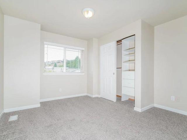 Very beautiful and spacious 4 big rooms