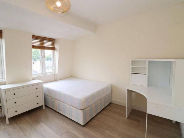 Very cosy double bedroom in Greenwich Has a Room