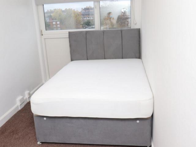 Very cosy double bedroom in Holloway Has a Room