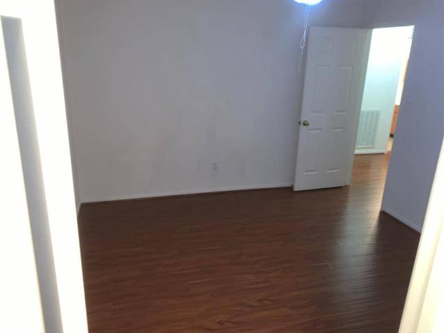 Very large private room furnished