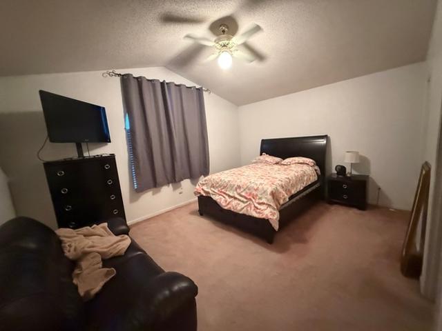 Very private room for rent on second level, private bathroom, no other occupants in either upstairs rooms
