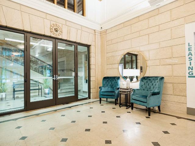 Vera on Broad 2 Bedroom Apartment for Rent at 366 E Broad St, Columbus, OH 43215 Downtown Columbus