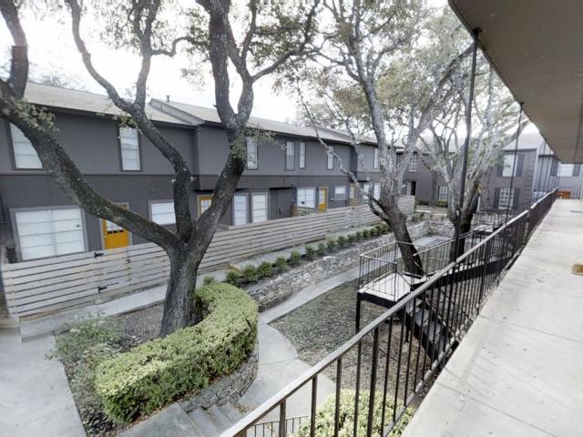 Verano at the Heights Apartments 2 Bedroom Apartment for Rent at 3031 Eisenhauer Rd, San Antonio, TX 78209 Oak Park Northwood