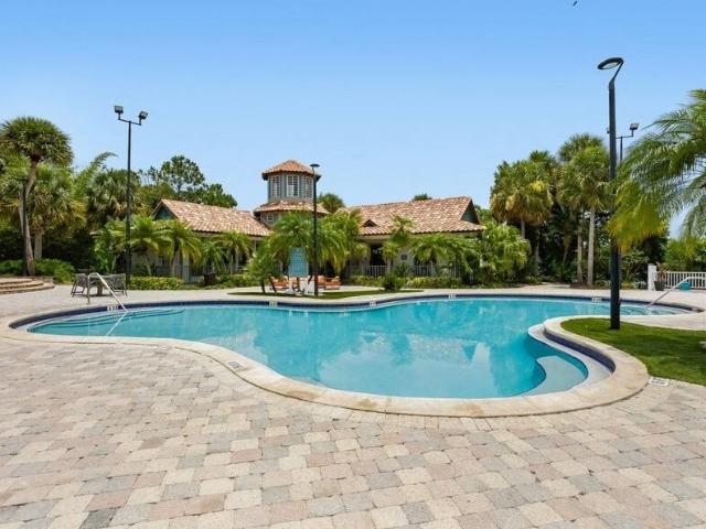 Veranda at Westchase 1 Bedroom Apartment for Rent at 12401 W Hillsborough Ave, Tampa, FL 33635