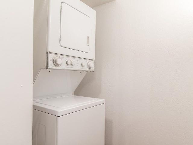 Verandas 1 Bedroom Apartment for Rent at 33 Union Sq, Union City, CA 94587