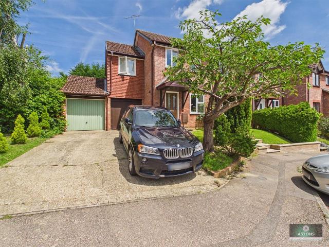 Verbania Way, East Grinstead RH19, 3 bed property to rent, £1,650 pcm | PrimeLocation