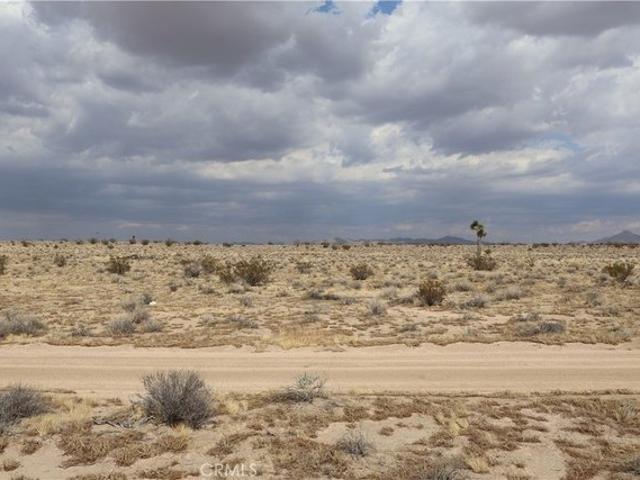 Verbena Ave, Adelanto, CA 92301