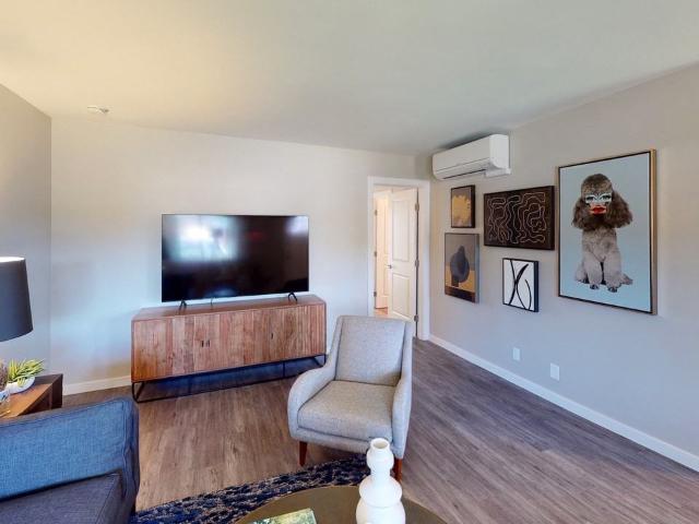 Vercanta Newport Beach 1 Bedroom Apartment for Rent at 1561 Mesa Dr, Newport Beach, CA 92660