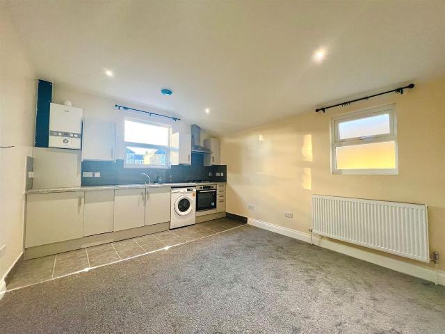 Verdant Lane, London SE6, Studio to rent, £1,000 pcm | PrimeLocation