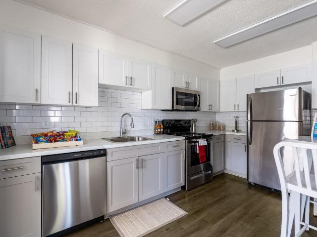 Verde Vue Apartments 3 Bedroom Apartment for Rent at 301 Noble Oaks Dr, Savannah, GA 31406 Oakdale