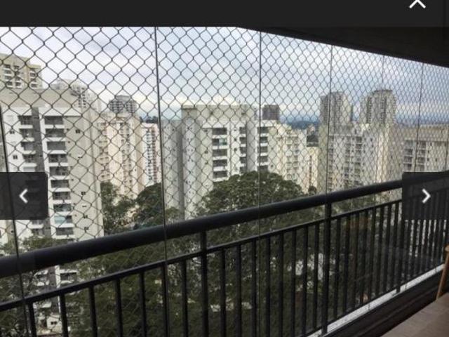 VERDE MORUMBI. LINDO, NOVO EM CLUBE VARANDA GIGANTE C/ CHURRASQUEIRA!