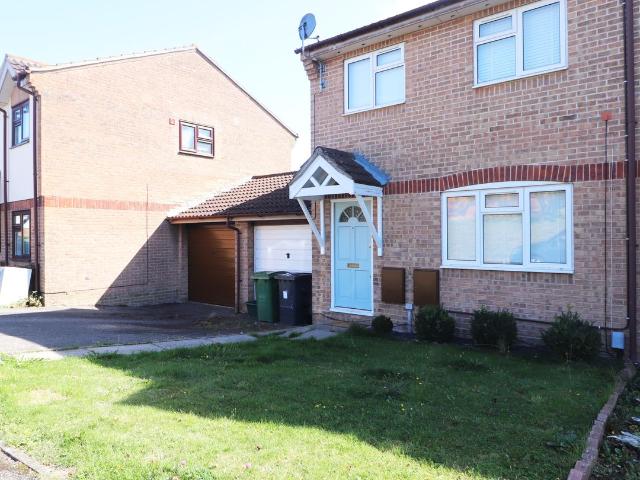 Verdi Close, Basingstoke RG22, 3 bed semi detached house to rent, £1,600 pcm | PrimeLocation
