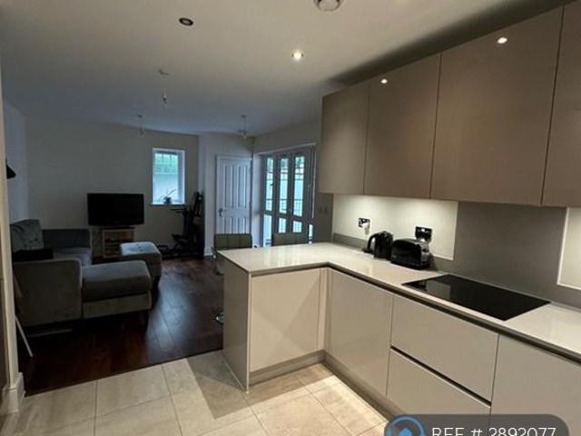 Verdun Heights, Purley, CR8 1 bed flat to rent £2,000 pcm £462 pw