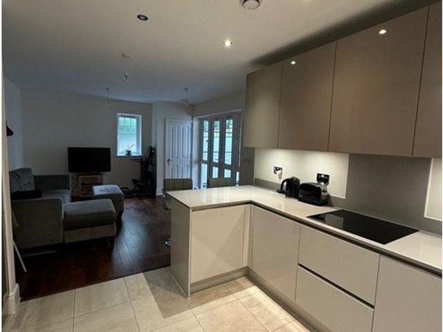 Verdun Heights, Purley CR8, 1 bed flat to rent, £2,000 pcm | PrimeLocation