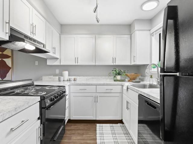 Veri on Cascade Barclay 2 Bedroom Apartment for Rent at 775 Cascade St, Oregon City, OR 97045 Barclay Hills