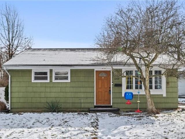 Vermont Ave, Aliquippa, Home For Sale