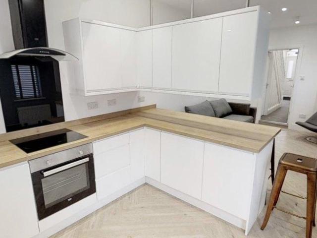 Vermont Street 5 bed house share to rent £2,490 pcm £575 pw