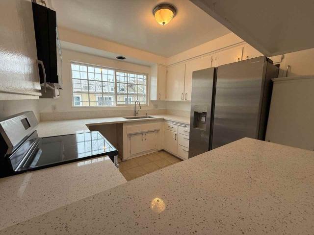 Vermont 2 Bedroom Apartment for Rent at 16920 S Vermont Ave, Los Angeles, CA 90247 Harbor Gateway North