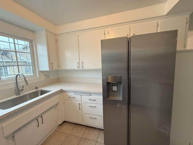 Vermont 2 Bedroom Apartment for Rent at 16920 S Vermont Ave, Los Angeles, CA 90247 Harbor Gateway North