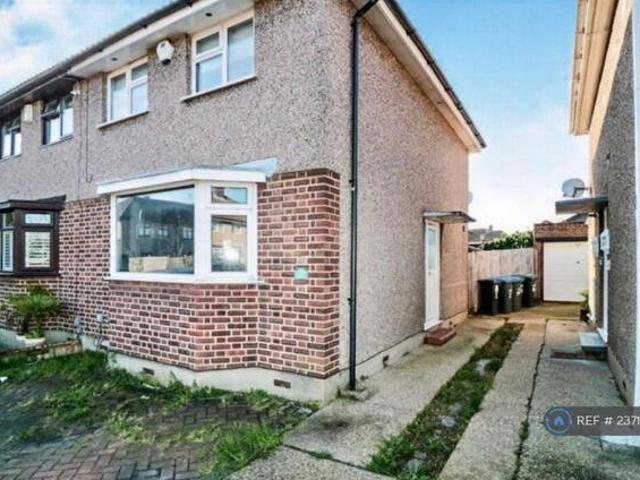 Vernon Avenue, Enfield, 2 Bedroom Semi detached