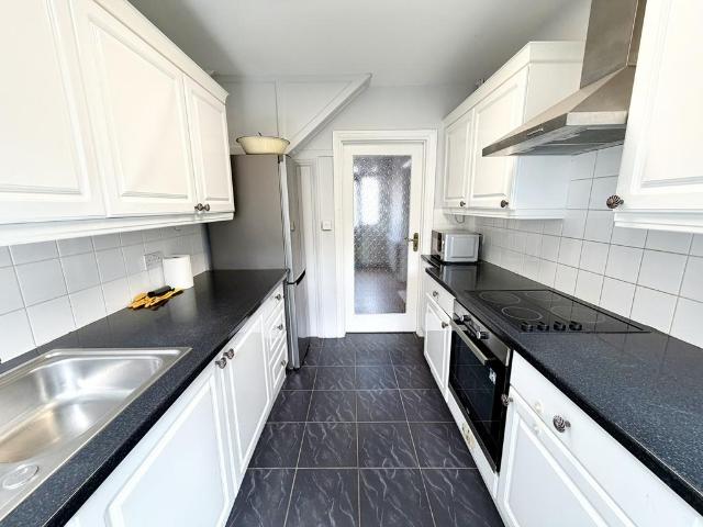 Vernon Avenue, Woodford Green IG8 4 bed terraced house to rent £2,450 pcm £565 pw