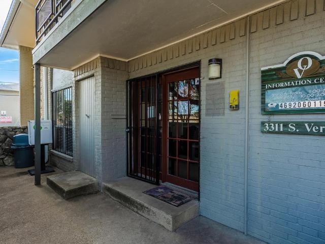 Vernon Oaks 2 Bedroom Apartment for Rent at 3311 S Vernon Ave, Dallas, TX 75224 Wynnewood Heights