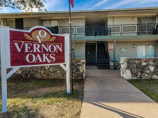 Vernon Oaks 2 Bedroom Apartment for Rent at 3311 S Vernon Ave, Dallas, TX 75224 Wynnewood Heights