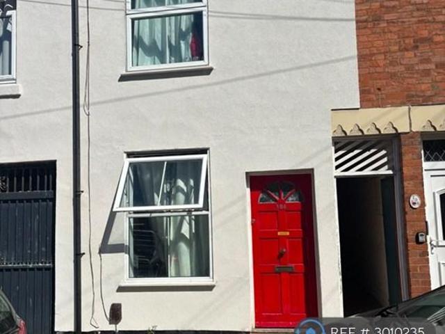 Vernon Road, Leicester, LE2 3 bed terraced house to rent £1,195 pcm £276 pw