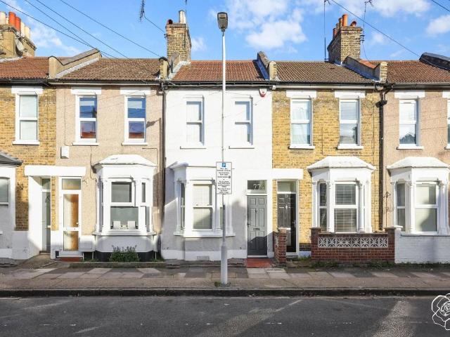 Vernon Road, Stratford E15, 2 bed terraced house to rent, £2,250 pcm | PrimeLocation