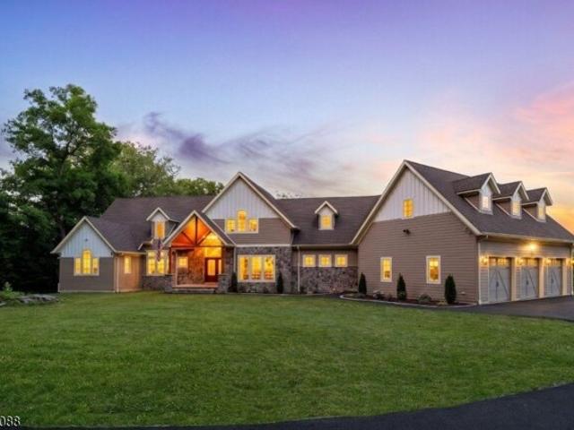 Vernon View Dr, Vernon, Home For Sale