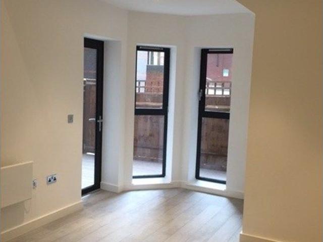 Verona Apartments, Slough SL1, 2 bed flat to rent, £1,790 pcm | PrimeLocation