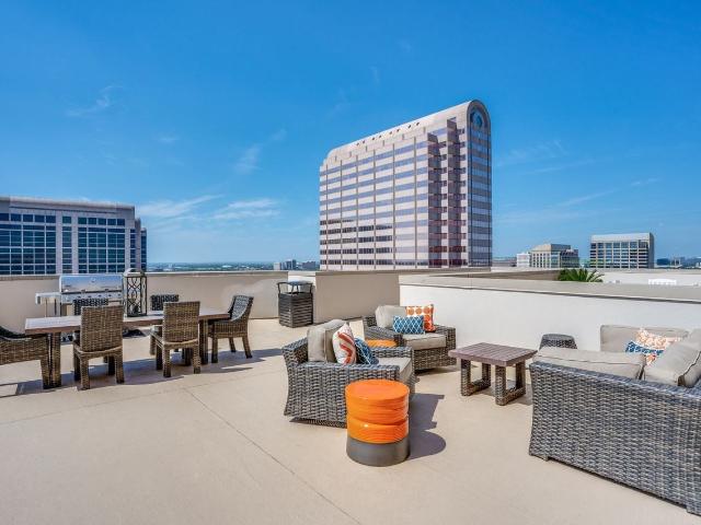 Verona by Palladium 2 Bedroom Apartment for Rent at 13330 Noel Rd, Dallas, TX 75240