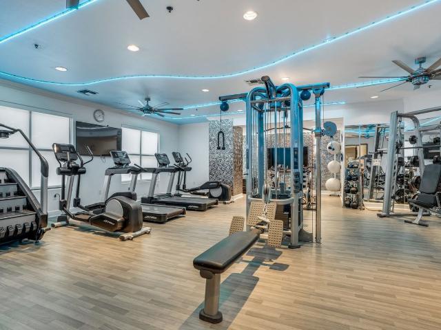Verona by Palladium 3 Bedroom Apartment for Rent at 13330 Noel Rd, Dallas, TX 75240