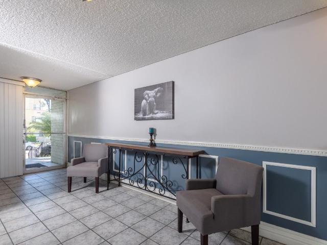 Versailles Apartments 1 Bedroom Apartment for Rent at 3635 E 1st St, Long Beach, CA 90803 Belmont Heights