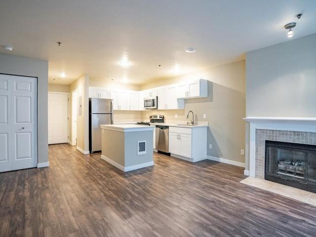 Versailles Studio Apartment for Rent at 3023 1st Ave, Seattle, WA 98121 Belltown